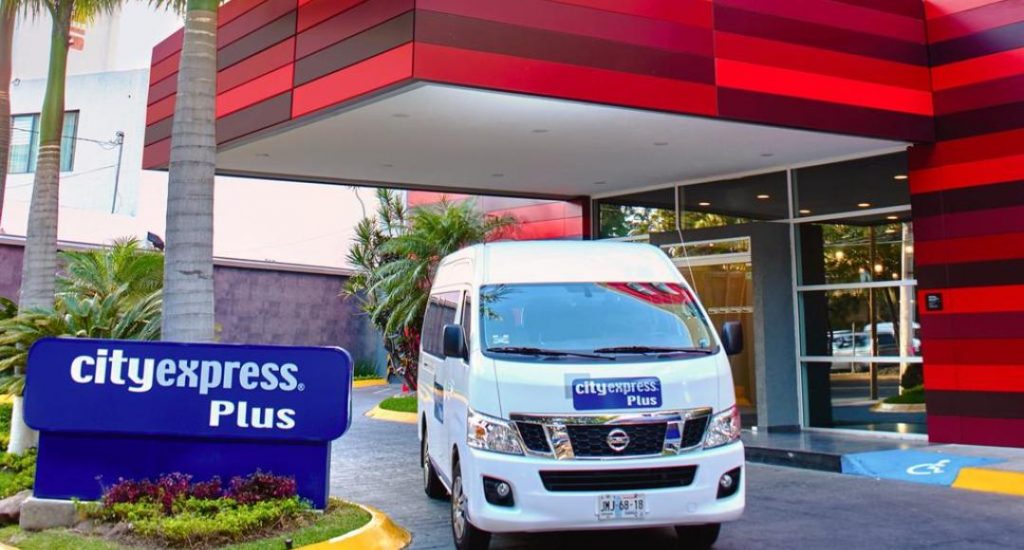 CITY EXPRESS LLEGA A PUERTO VALLARTA - Negocios y Convenciones
