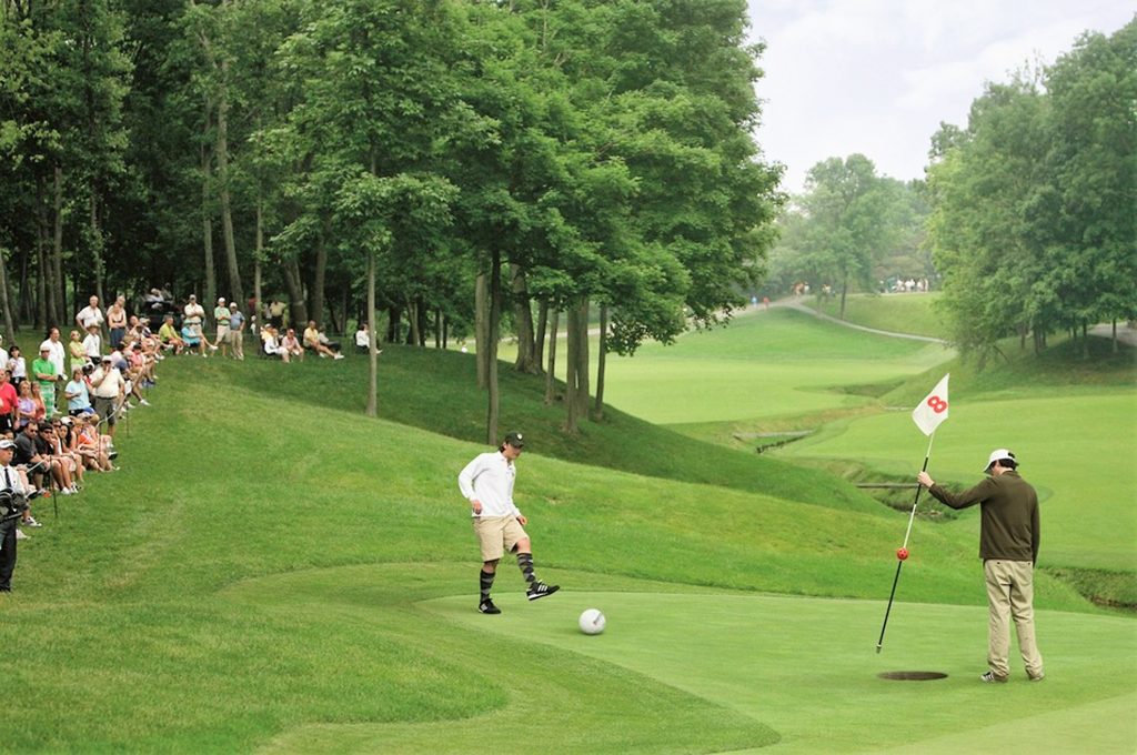 Refrescan el golf con un poco de soccer - Negocios y Convenciones
